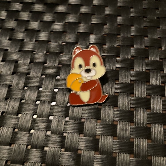 Disney | Jewelry | Disney Pin Cute Characters Chip | Poshmark